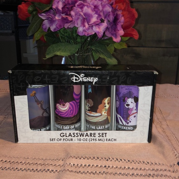 Disney | Kitchen | New In The Box Disney Glassware Set Of 4 | Poshmark
